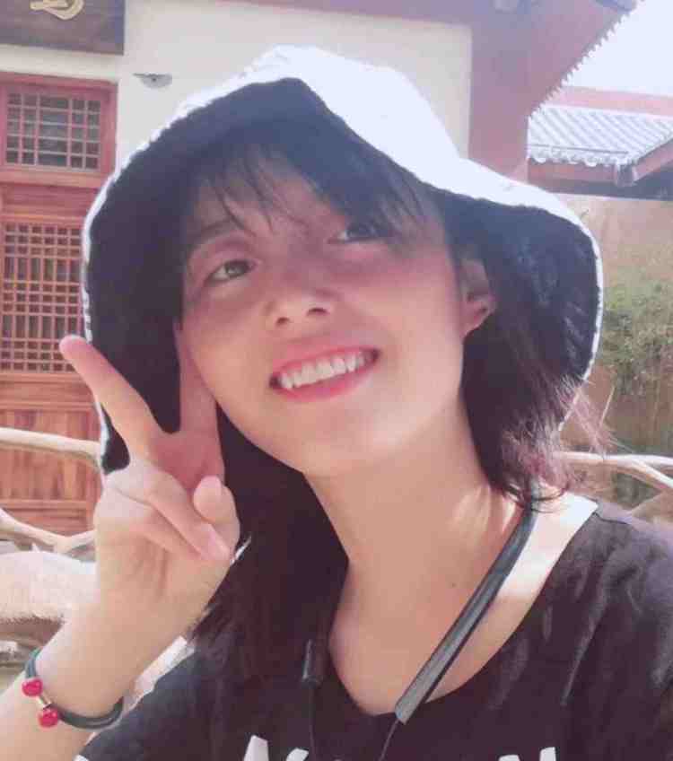 People – The Suits Group